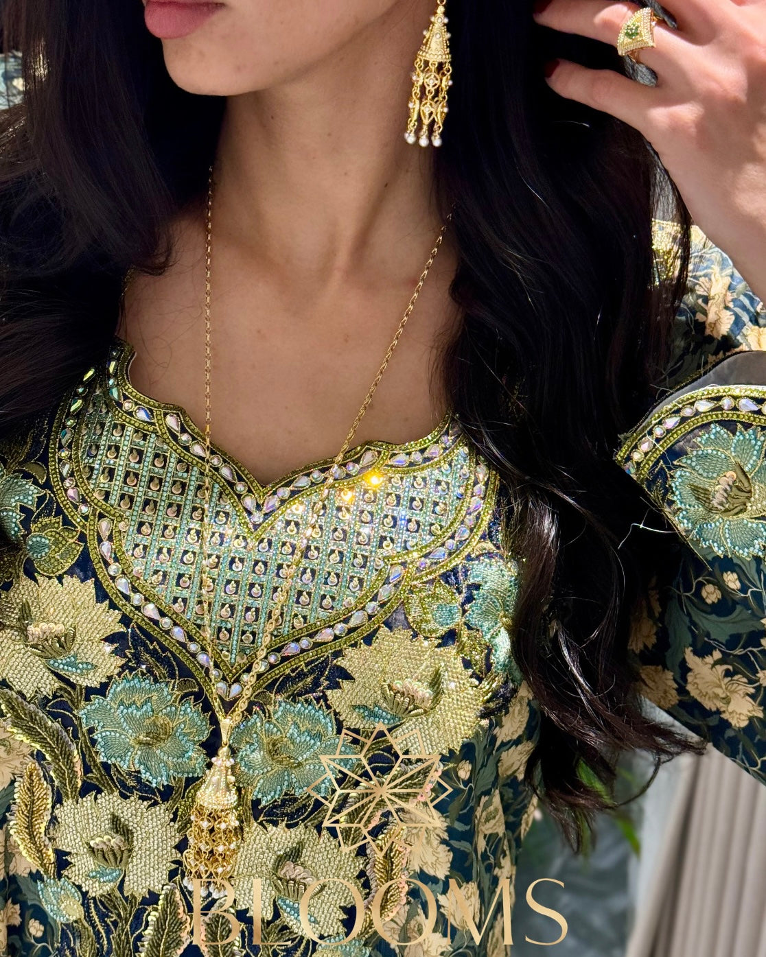 Ayoush Traditional Set – bloomsdxb